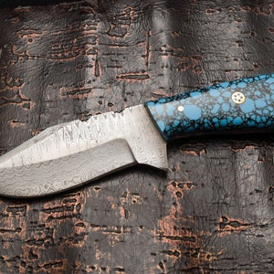 DAMASCUS CAMP KNIFE Turquoise Handle Handmade Skinner Bushcraft Tool ...