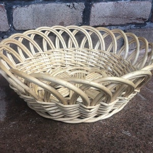 Vintage Round Wicker Basket, Light Colored Woven Basket, Wall Decor ...