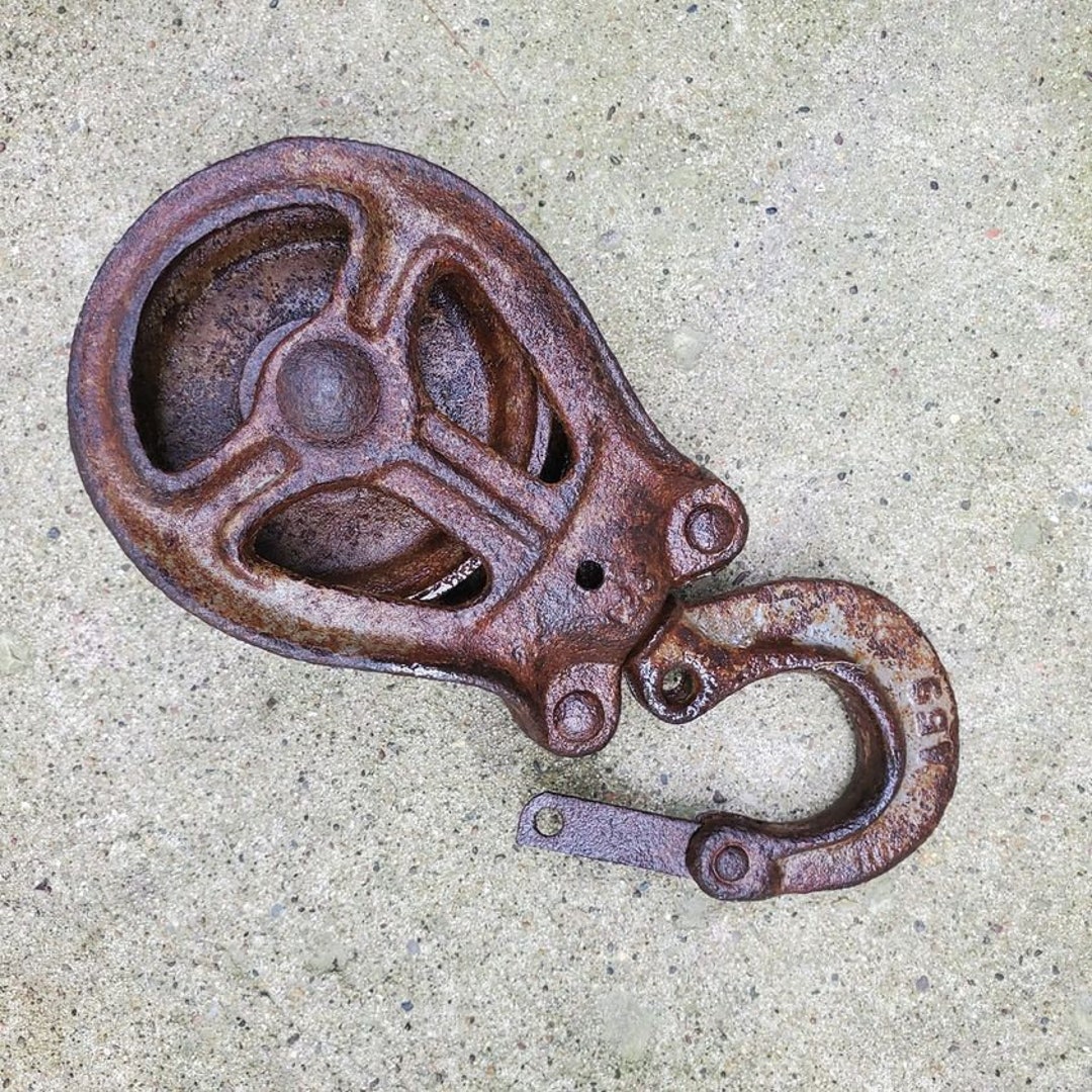Antique Cast Iron Barn Pulley - Etsy