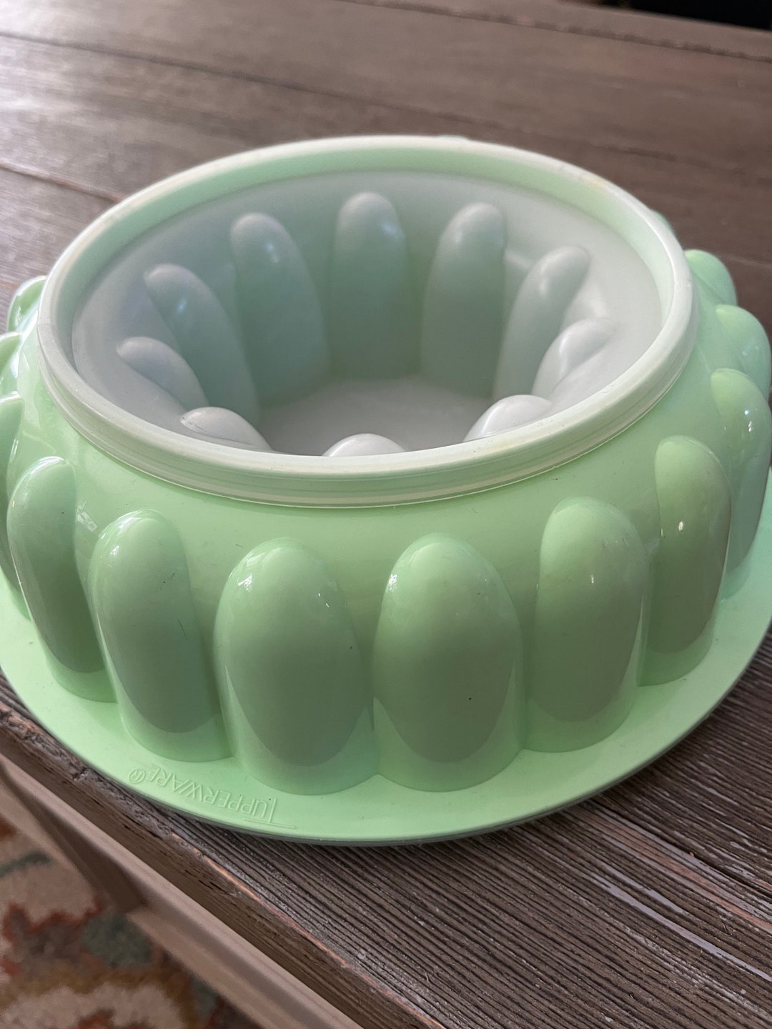 Tupperware Vintage 3 Piece Jello Mold With Lid-light Green - Etsy