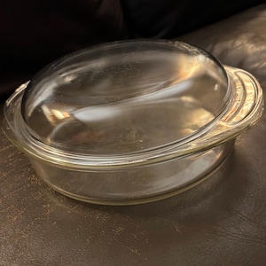 Pyrex Clear Vintage 8 1/4 “casserole Dish #221 With Rare Back Stamp ...