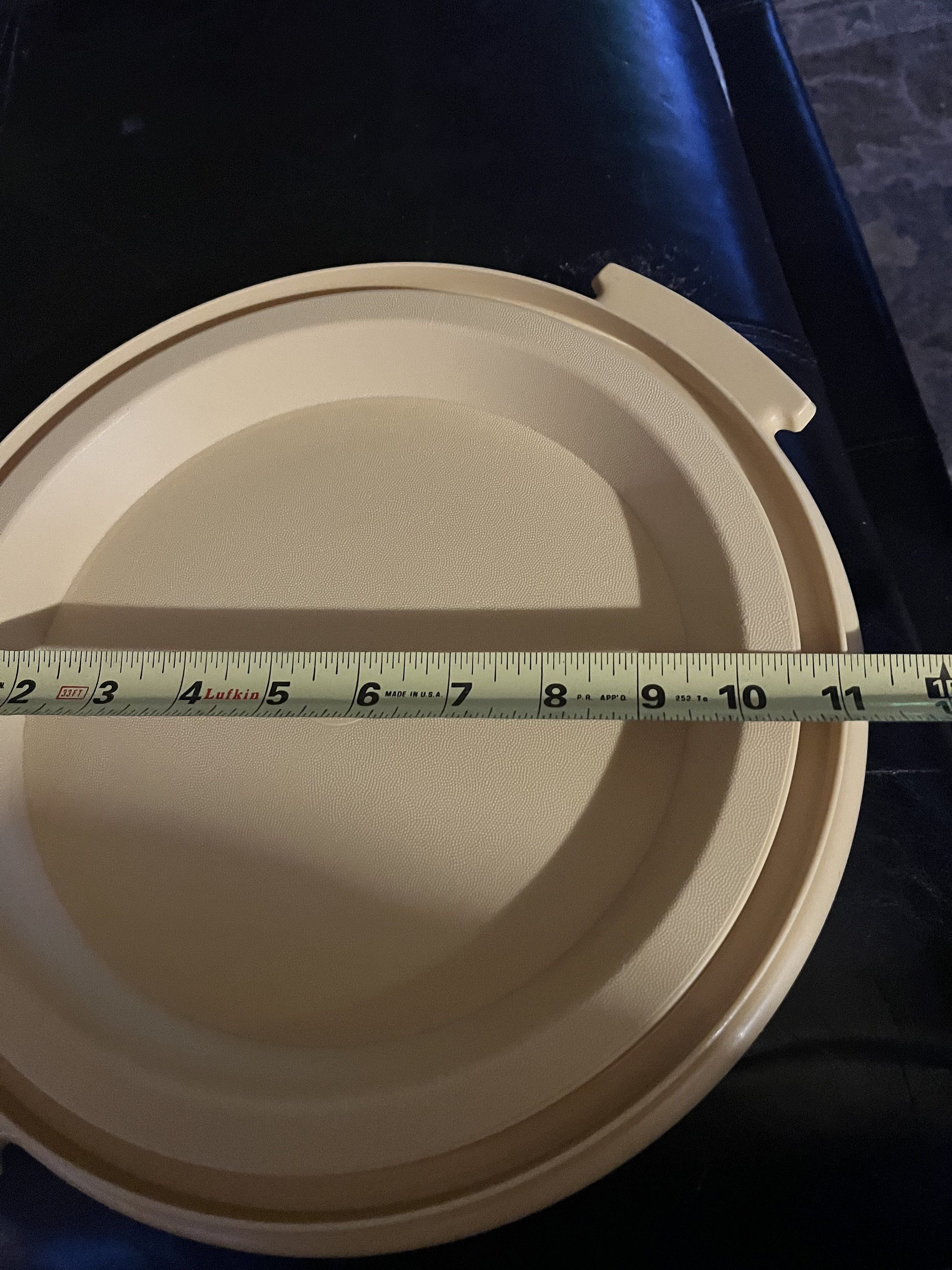Tupperware Vintage Gold 10" Round Cake/pie Holder-to Keep Fresh ...