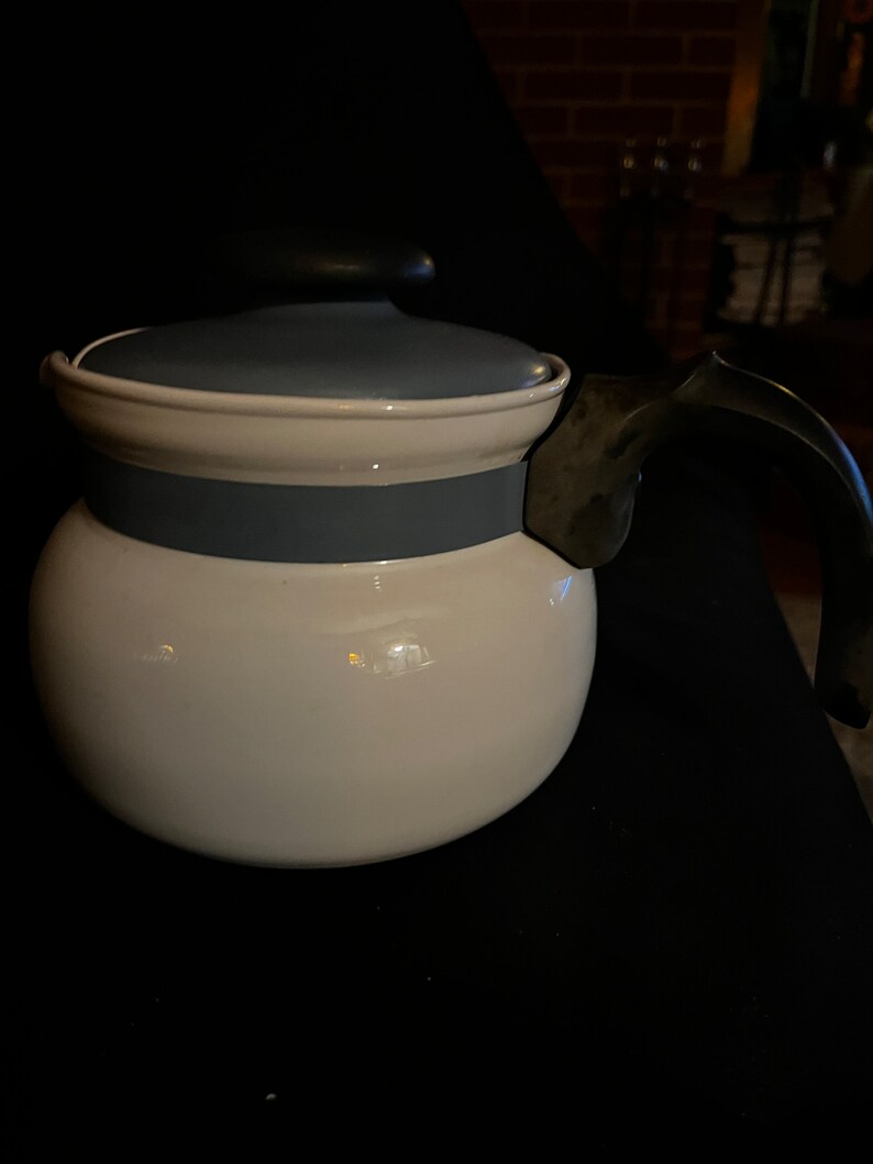 CORNING WARE Vintage Retro Teapot 8 Cup Blue/white Black Handle W/ Lid ...