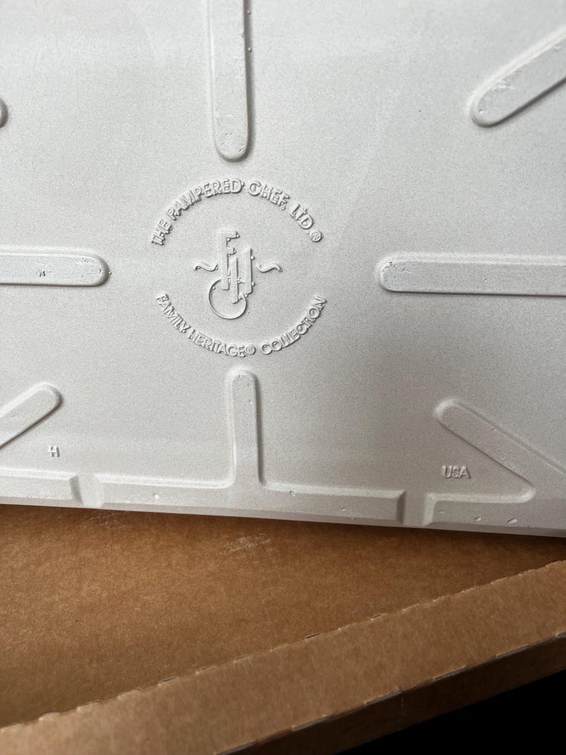 Pampered Chef 1445-stoneware-large Bar Pan-family Heritage Collection ...