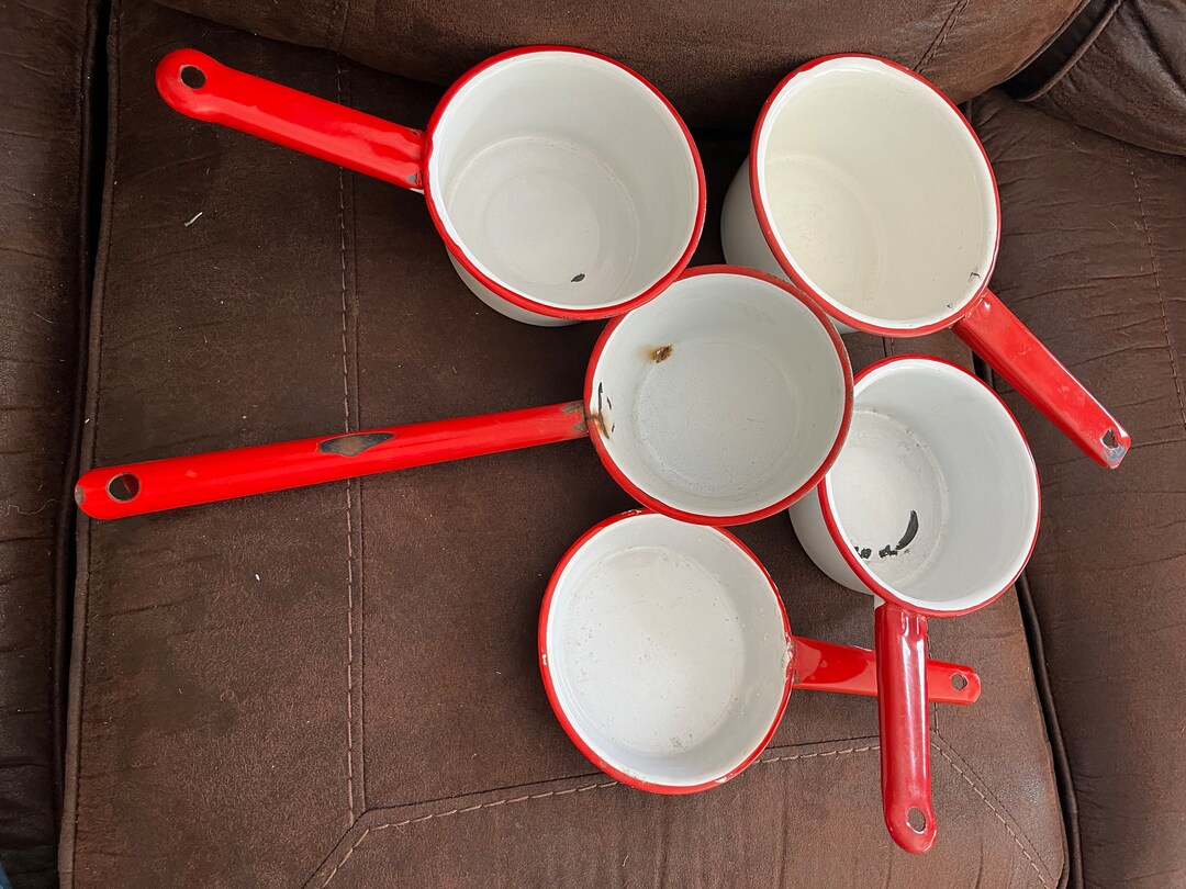 Red & White Round Enamelware Vintage Nesting Pans-mid 1900s-5 Piece ...