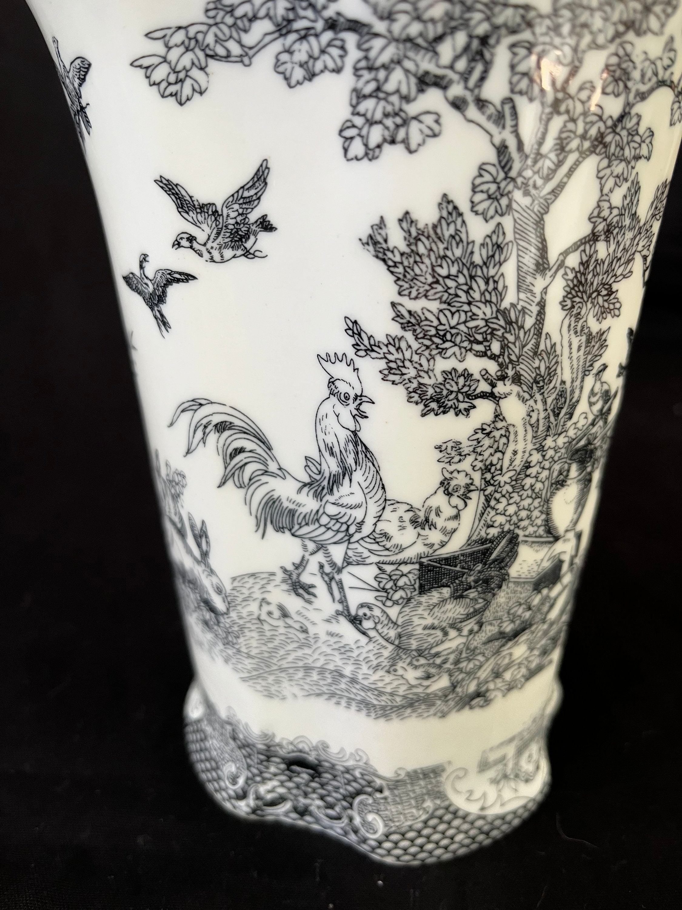 Vintage 8” Wavy Sided Chinese Dechang Taoci-porcelain Vase 1930's-40's ...