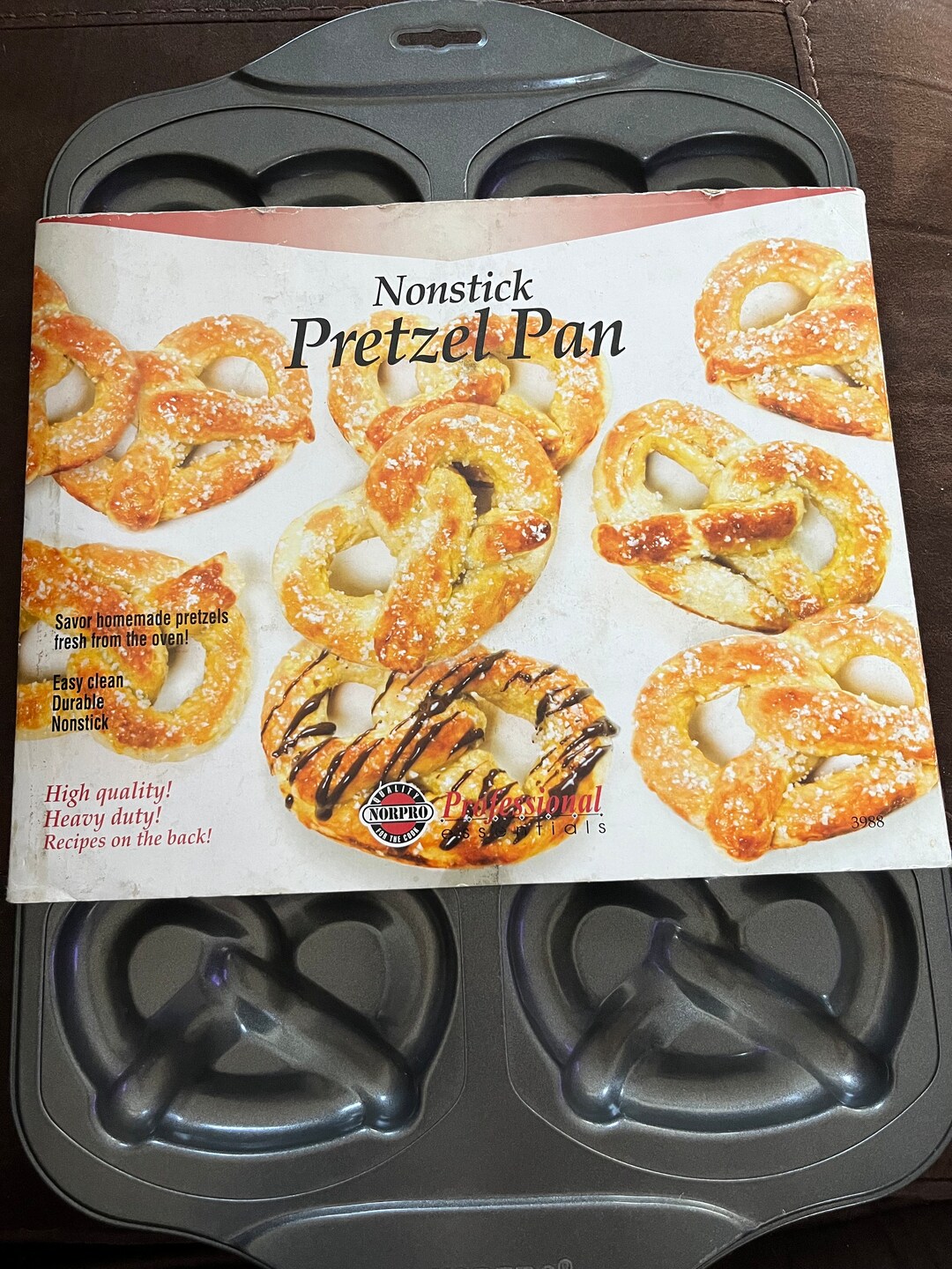 Norpro New-nonstick Pretzel Pan-# 3988- 6 Pretzels Size-w/recipes - Etsy