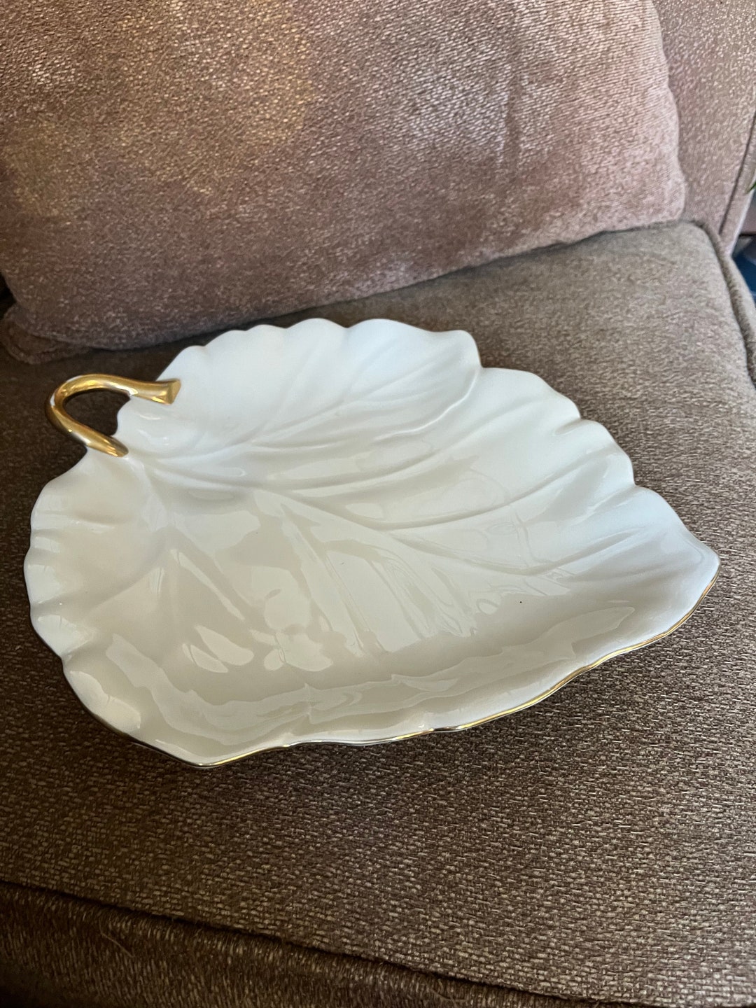 Vintage Toyo White & Gold Platter 10x11 - Etsy
