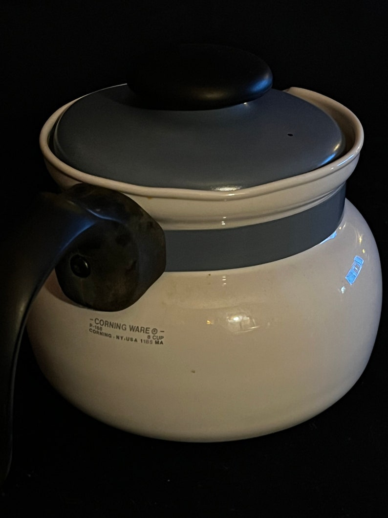 CORNING WARE Vintage Retro Teapot 8 Cup Blue/white Black Handle W/ Lid ...