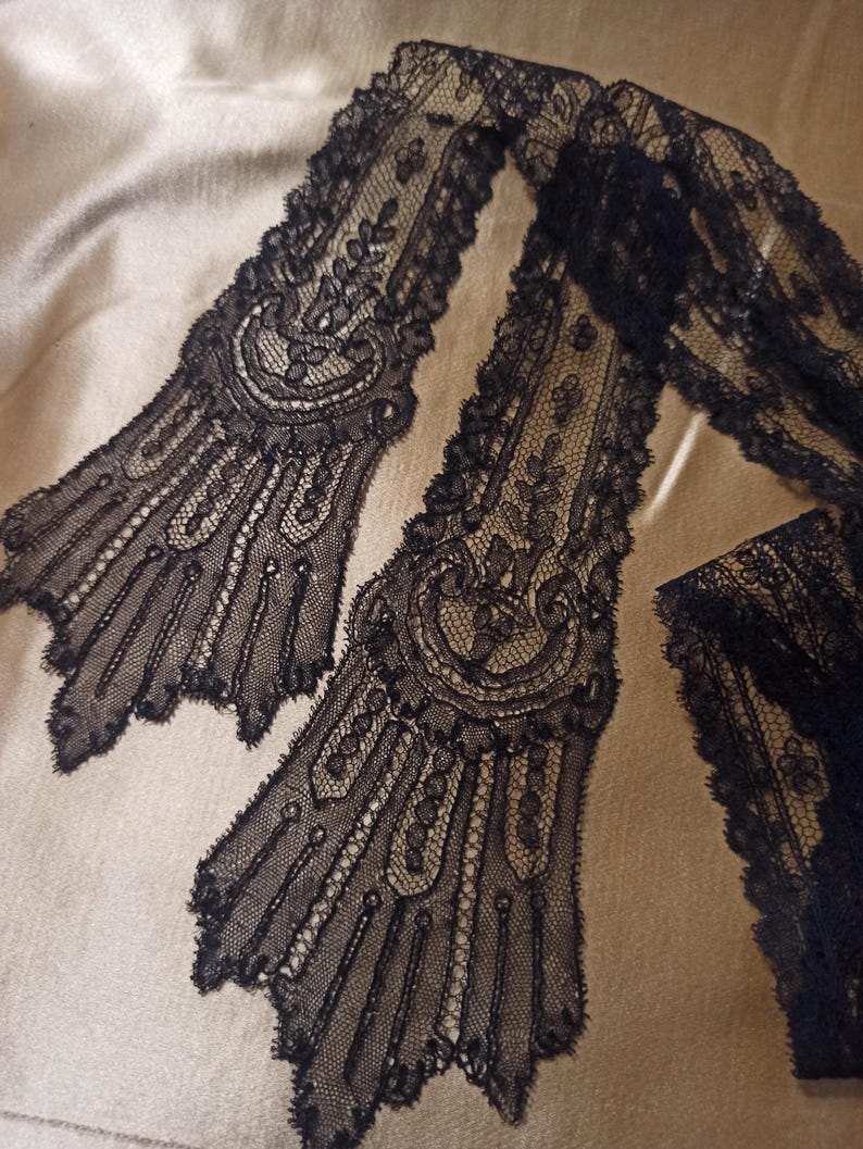 C1880s Antique Lace Lappet ~ Black Lace Made in France. - Etsy