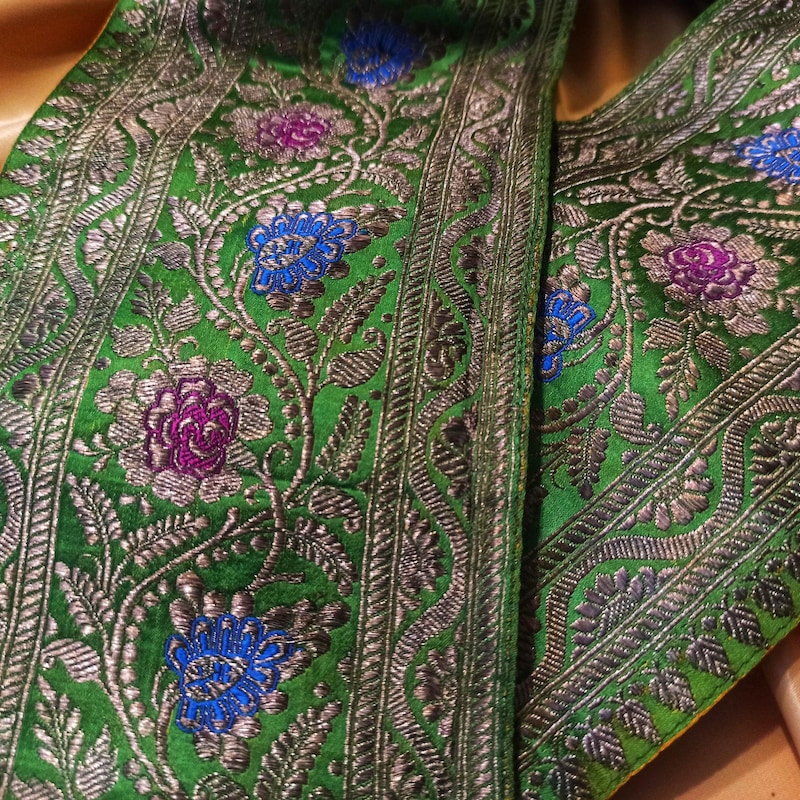 Sari Borders - Etsy