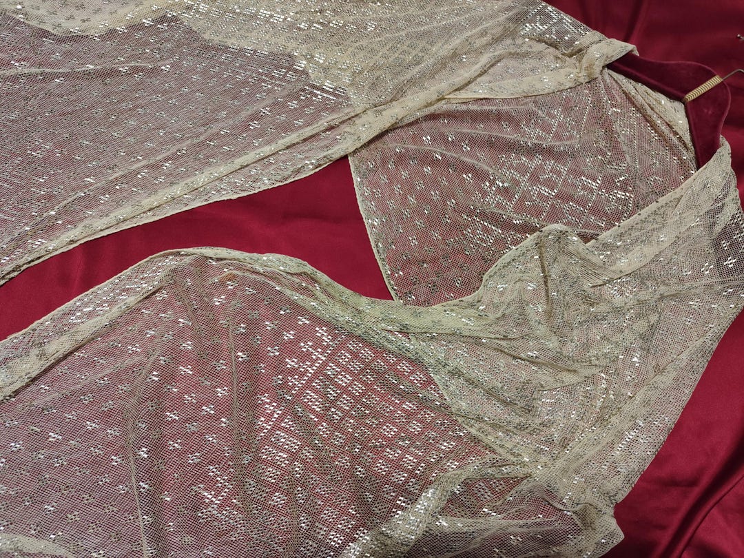 C1920s EGYPTIAN Assuit Shawl ~ Cream/silver Patterns ~ Womens Dress ...