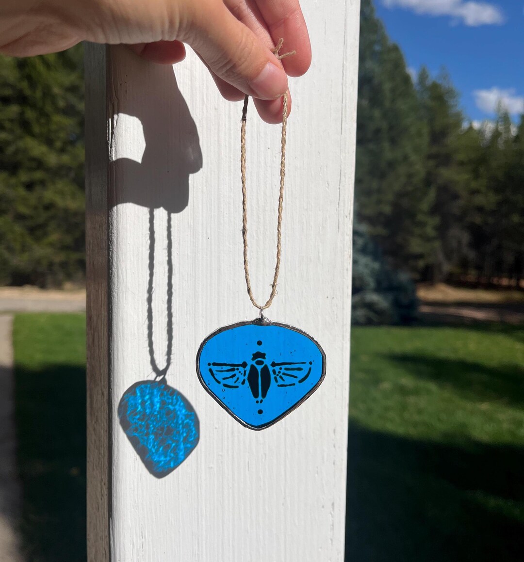 Blue Stained Glass Painted Art Deco Bee Cicada Insect Hanging Pendant ...