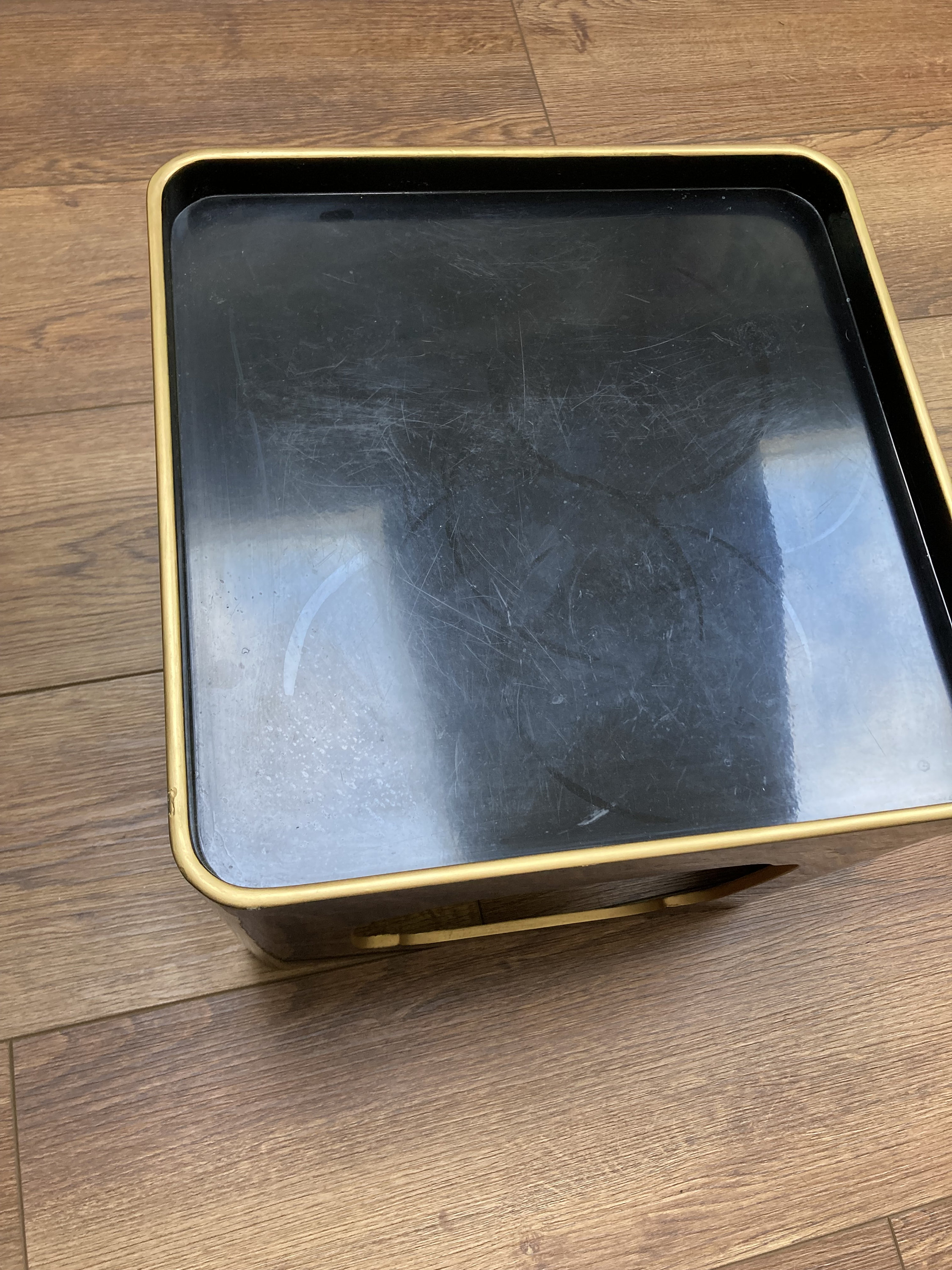 Vintage Black and Gold Lacquer Cube Table - Etsy