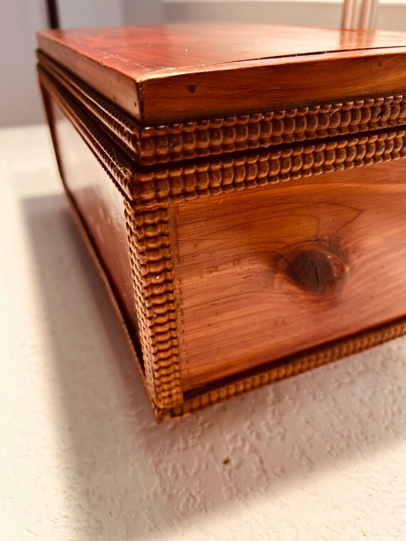 Vintage Bohemian Wood Box / Handmade Wood Case / Bead… - Gem