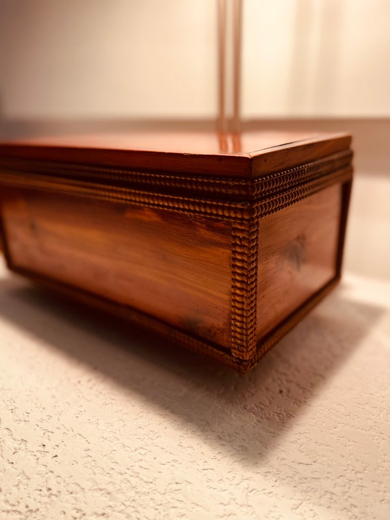 Vintage Bohemian Wood Box / Handmade Wood Case / Bead… - Gem