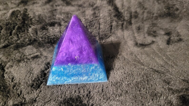 Memory Pyramid - Etsy