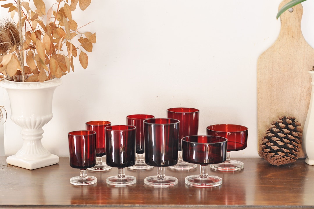 70s French Vintage Luminarc Ruby Red Glasses Set, 2 X Water Glasses, 2 X Red Wine Glasses, 2 X ...