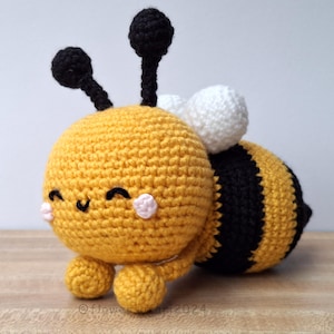 Sleeping Bee Crochet Pattern, Simple Beginners Amigurumi Animal ...