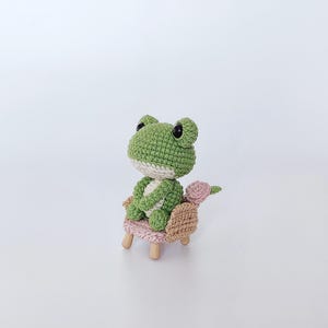 Frog on a Chair Tiny Crochet Pattern, Simple Beginners Mini Cute ...