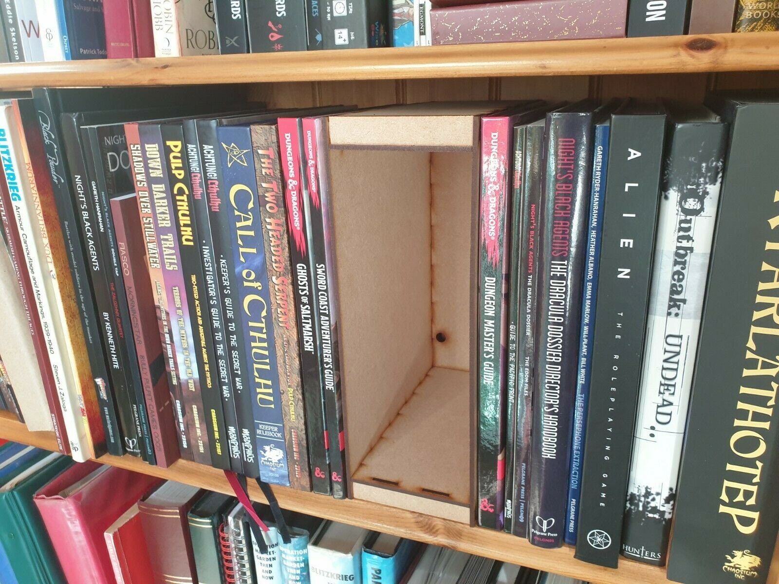 Dungeons and Dragons Sized Book Nook - Self Assembly Nook Frame Which ...