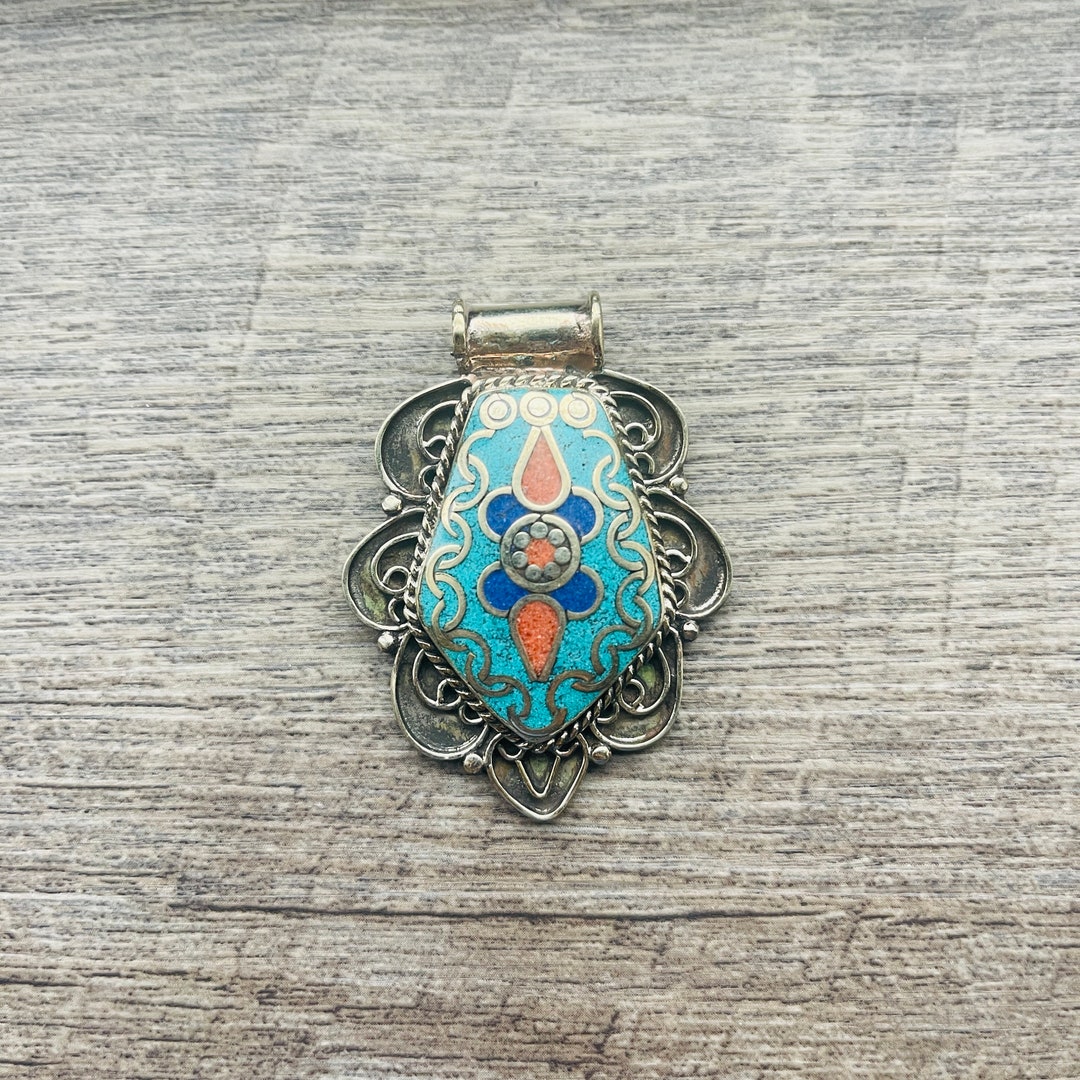 Nepal Pendant: Boho Style Ethnic Nepal Pendants Turquoise and Coral ...