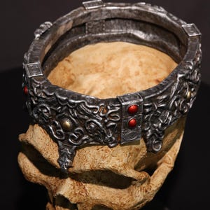 Dark Souls High Lord of Wolnir Statue, Dark Souls Skull Chalice, Gamer ...
