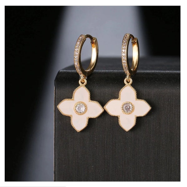 Clover Earrings - Etsy