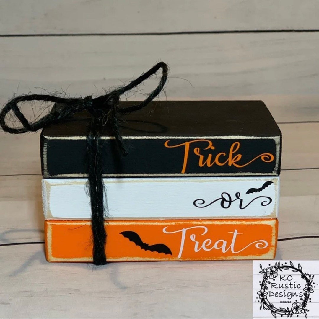 Halloween Mini Wood Book Stack/ Halloween Decor/ Tiered Tray Decor ...