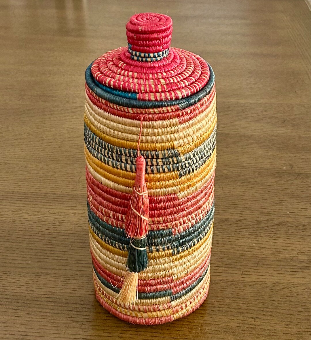 Collectible Rwandan Handcrafted Woven Grass Reed Basket With Lid and ...