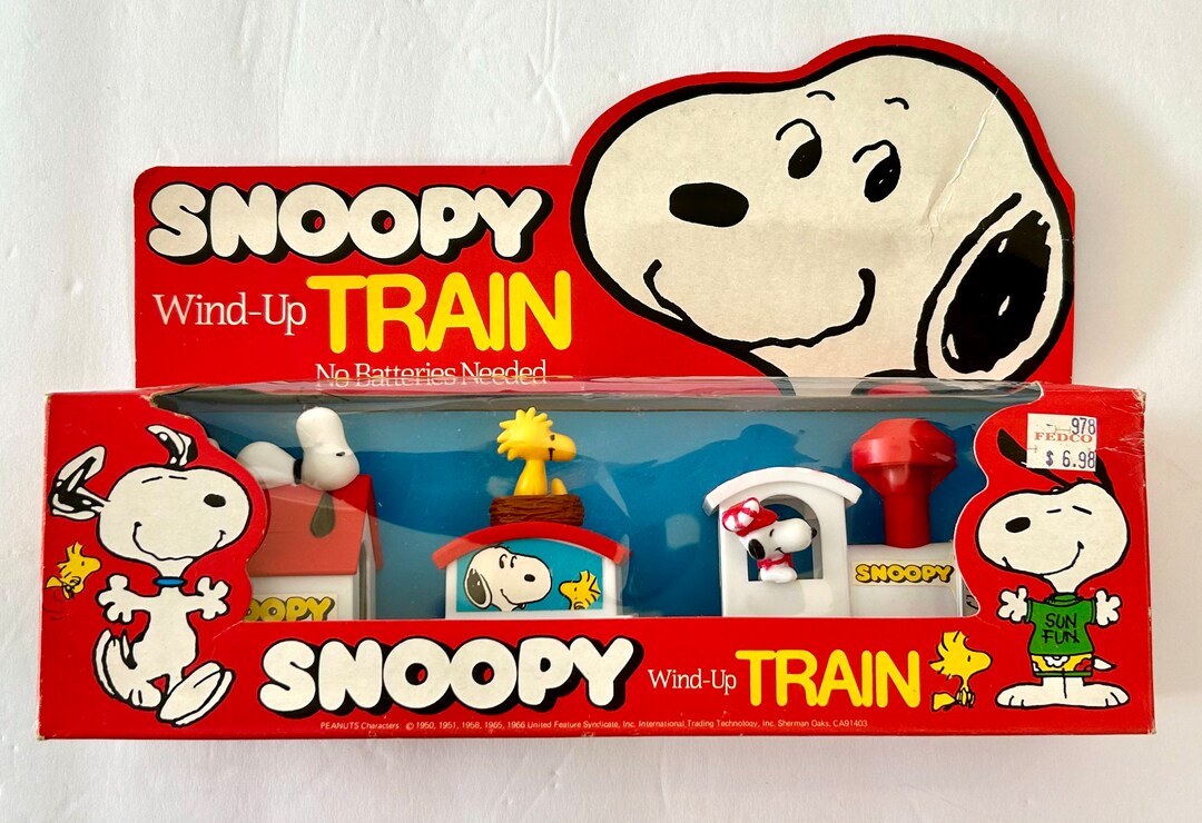 Vintage 1966 Snoopy Wind up Three Car Toy Train Set Batteries Not ...