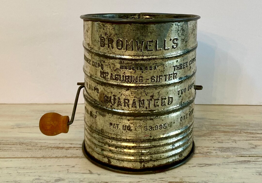 Vintage BROMWELL’S Metal 3 Cup Measuring Flour Sifter With Wood Knob - Etsy