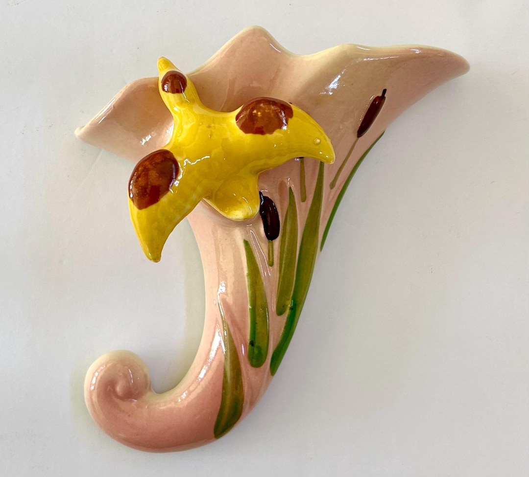 Vintage 1940s Cornucopia Ceramic Wall Pocket Vase With Cattails and ...