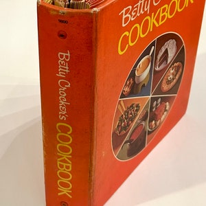 Vintage 1974 21st Printing Betty Crockers 5 Ring Hardcover Picture ...