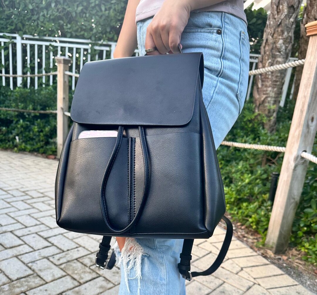 Modern Elegant Black Backpack - Ideal for Students, Back to School - Etsy