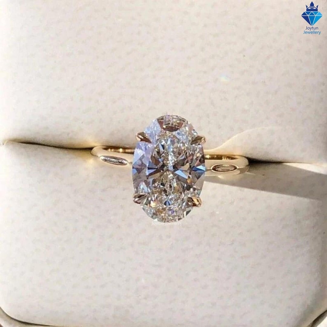 4.5CT Classic Oval Moissanite Engagement Ring, Solitaire Hidden Halo ...