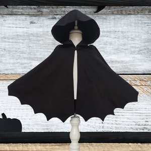 Kids Halloween Bat Costume: Cotton Hooded Cloak & Mask / Express ...