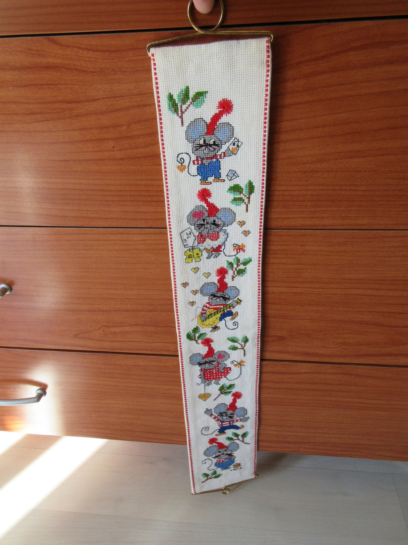 Vintage Tapestry Needlepoint Mouse Cross Stitch Embroidery - Etsy