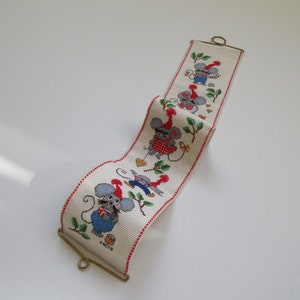 Vintage Tapestry Needlepoint Mouse Cross Stitch Embroidery Cute Mouses ...