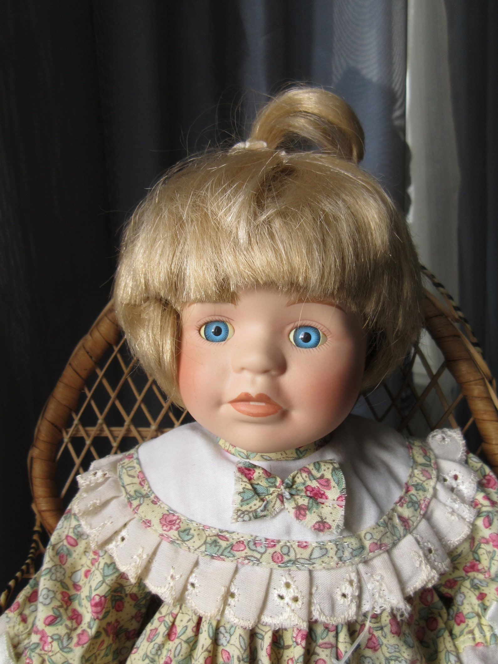 Vintage Promenade Collection 'ALICE' Porcelain Doll 13'' Collectible ...