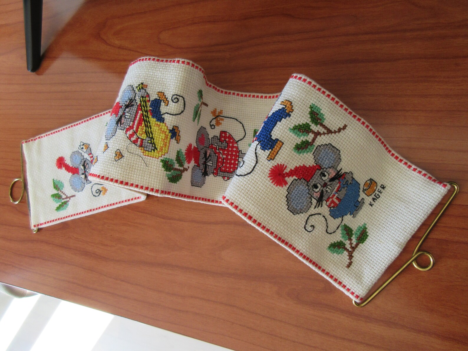 Vintage Tapestry Needlepoint Mouse Cross Stitch Embroidery - Etsy
