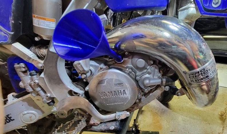 Threaded & Vented Dirt Bike Oil Funnel - Etsy