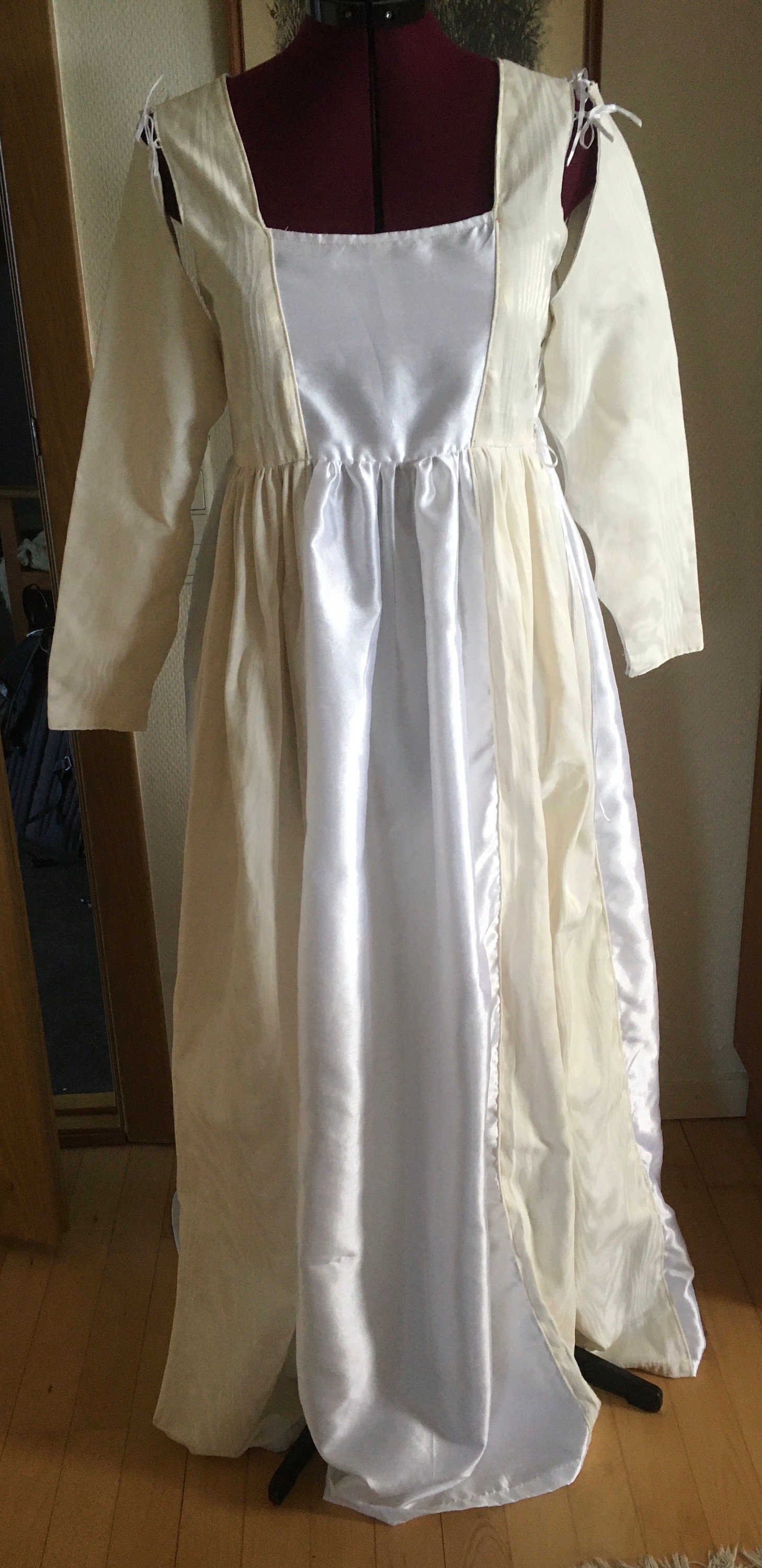 Italian Renaissance Inspired Dress - Etsy