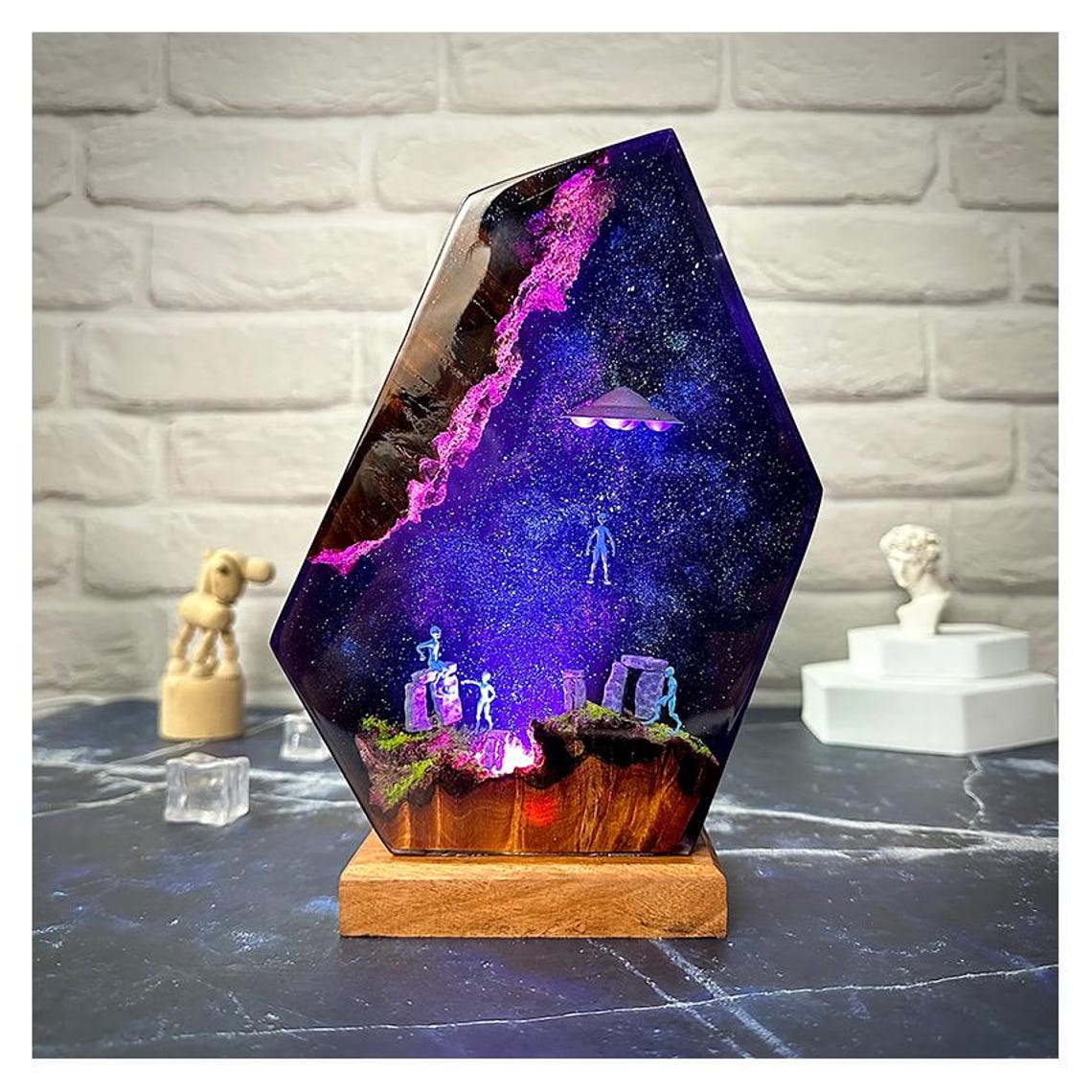 Aliens and Stonehenge Resin Lamp, Space Galaxy Resin Night Light, UFO ...