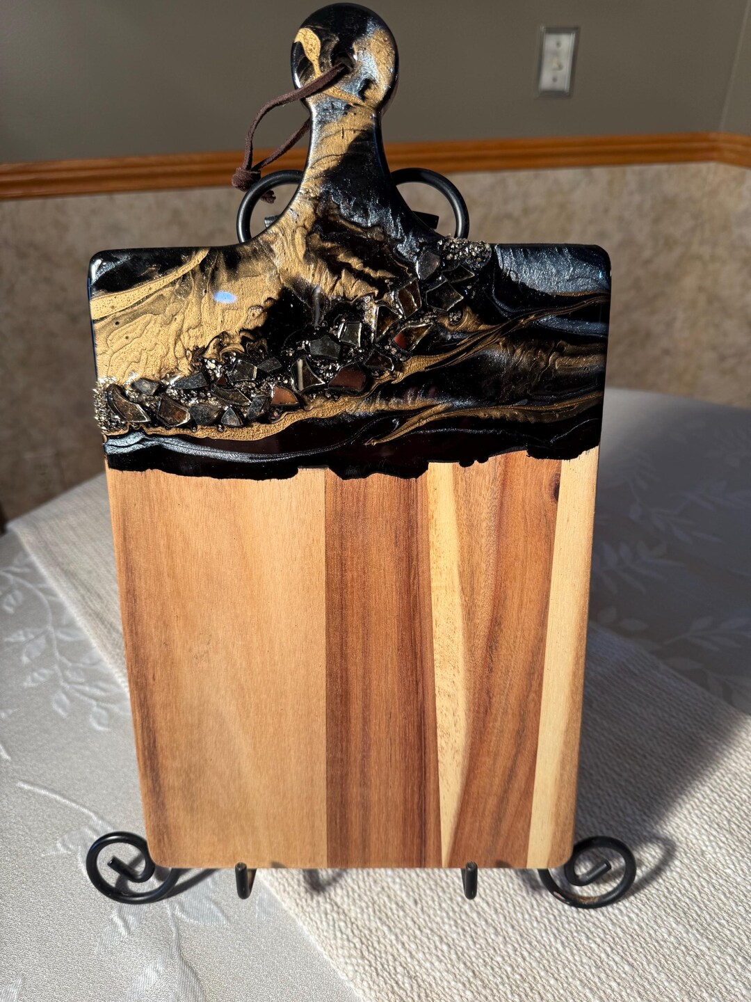 Black and Gold Marble Effect Epoxy Resin Cheeseboard by ...