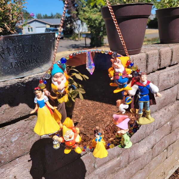 Snow White Mirror - Etsy