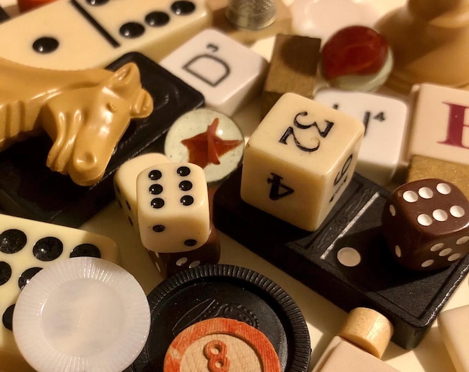 40 Vintage Game Pieces. Pawns, Players and Dice From Classic Games. 10 ...