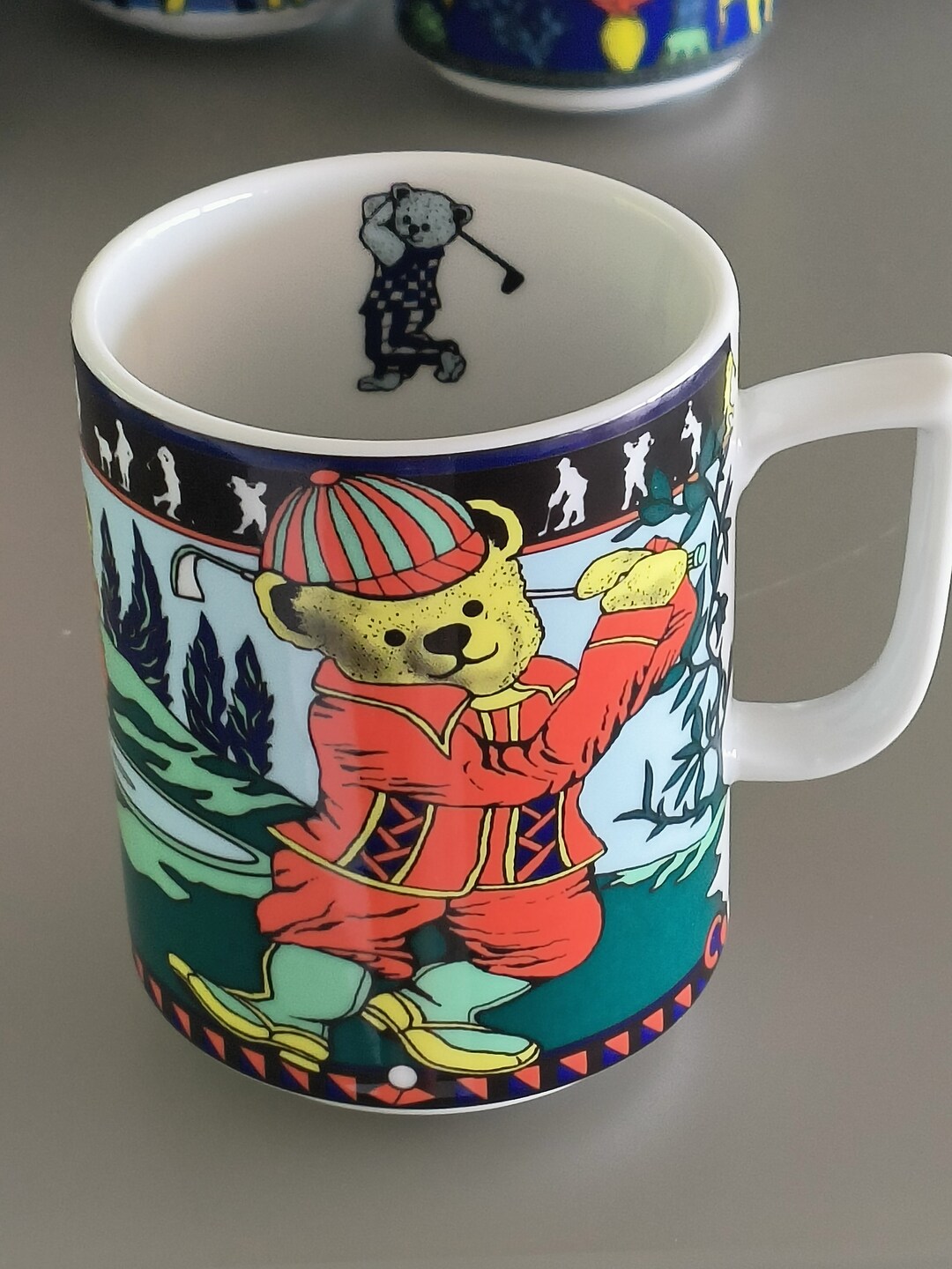 BOPLA Langenthal Suisse Tasse / Mug / Becher Bär beim GOLF, Serie ...