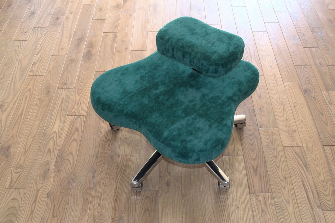 Healthy Office Chair for Active Sitting in Stretching Positions_aduls ...