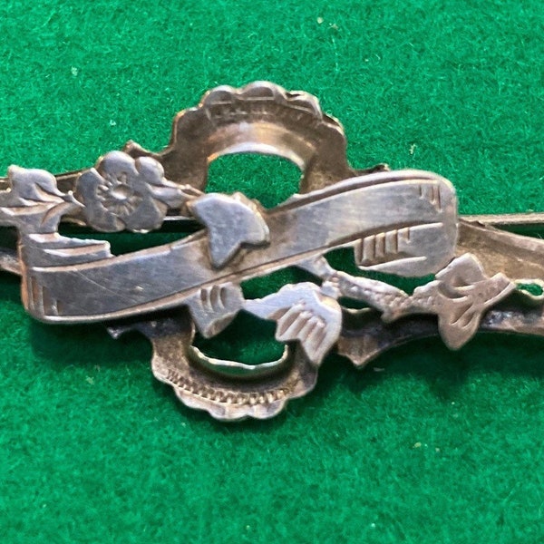 Sweetheart Brooch - Etsy UK